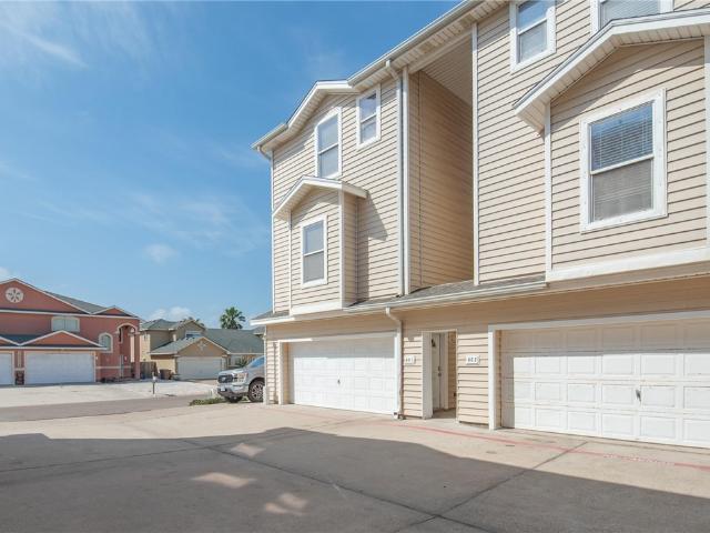 14202 Encantada Avenue 401