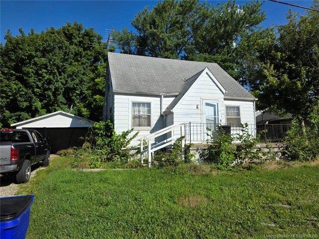 14205 Huff St NE, Palmyra, IN 47164