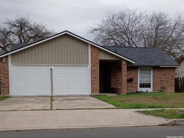 14206 Short Horn Dr, San Antonio, TX 78247
