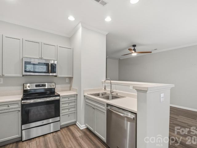 14208 Castle Abbey Lane