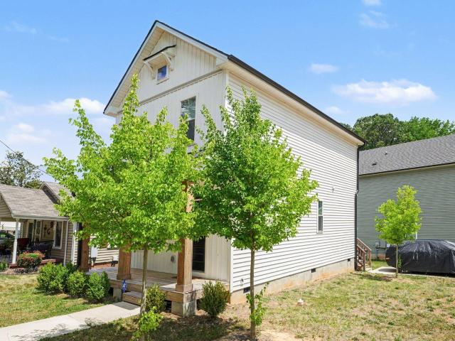 1420 Maplewood Drive C