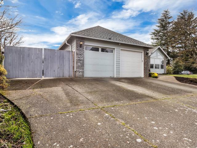 1420 ne hoffman dr