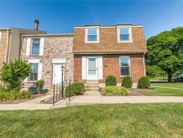 1420 Old Town Ct, Dayton, OH 45434