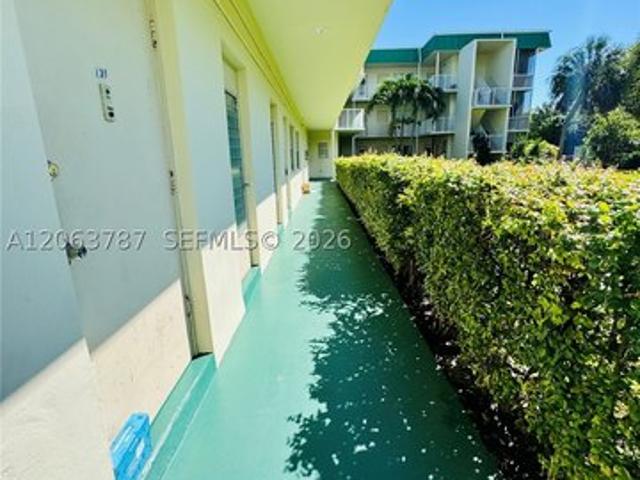 1420 Atlantic Shores Blvd Apt 130, Hallandale Beach, FL 33009
