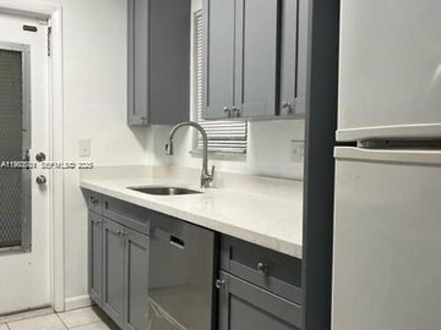 1420 Atlantic Shores Blvd Apt 237, Hallandale Beach, FL 33009