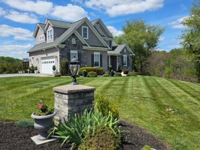 1420 Bollinger Rd, Westminster, MD 21157