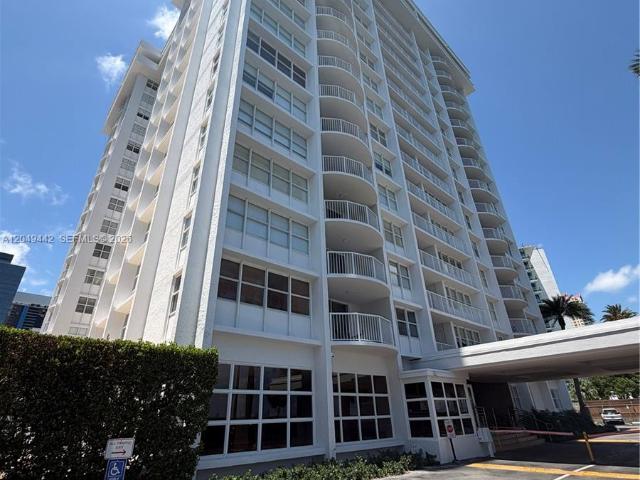 1420 Brickell Bay Dr # 1005C, Miami FL 33131 #1005C Miami