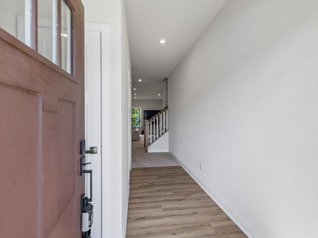 1420 Carderock Springs Dr