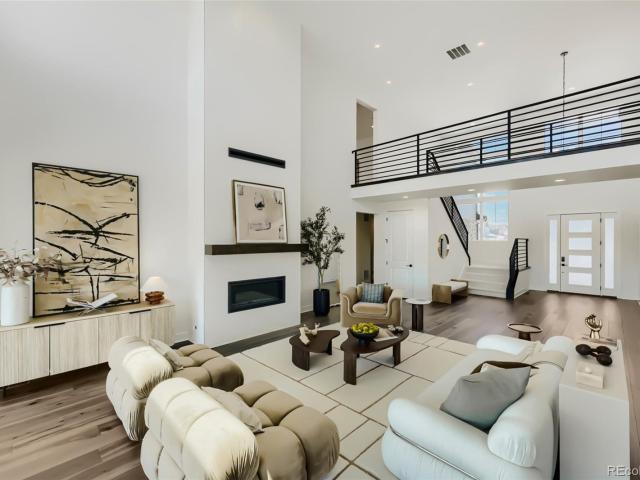 1420 Deherder Drive