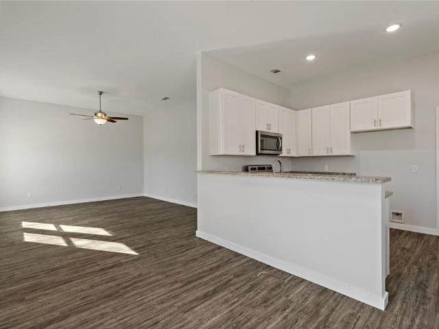 1420 Fitzhugh NE