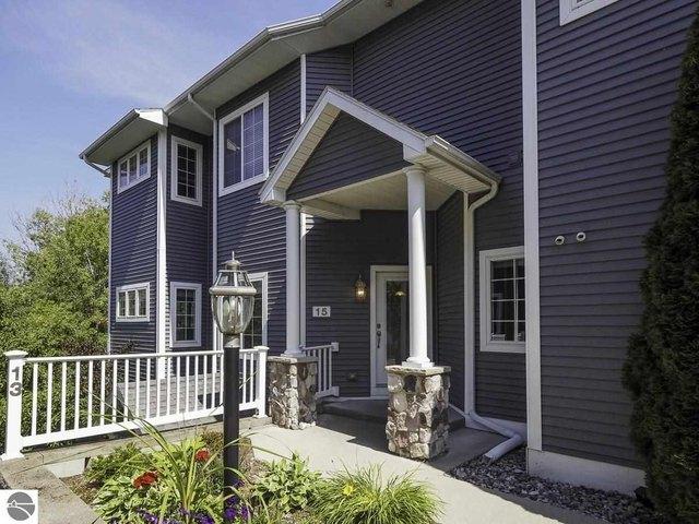 1420 Forest Park Dr Unit 15, Traverse City, MI 49684