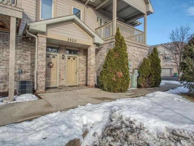 1420 Gabriel Dr Unit 4, Waukesha, WI 53188
