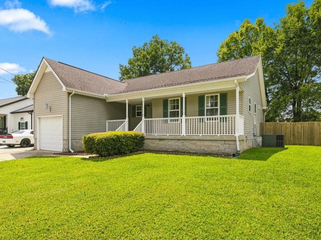 1420 Laurel Oak Dr