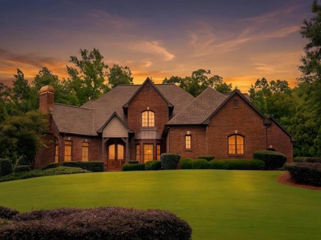1420 Legacy Dr, Hoover, AL 35242