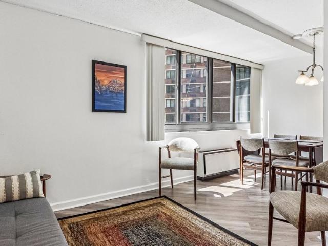 1420 Locust Street # 7B