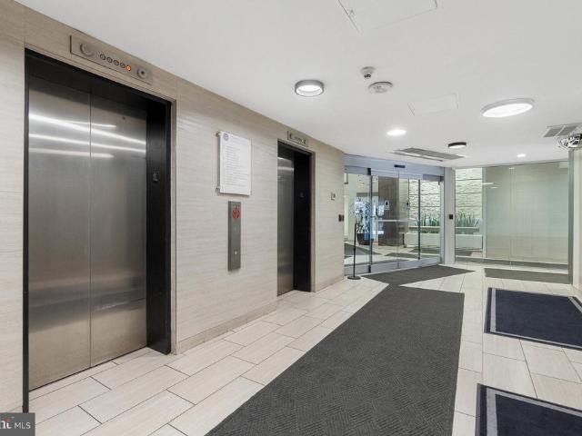 1420 Locust Street # 420