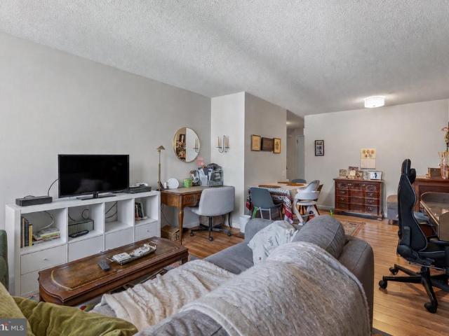 1420 Locust Street # 6M