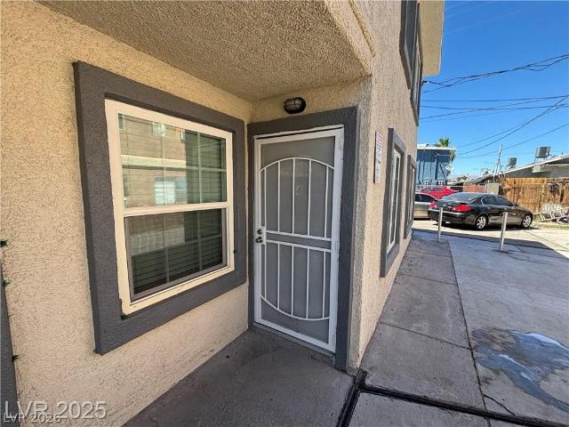 1420 Putnam Avenue 4