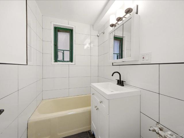 1420 Parkchester Road Mf