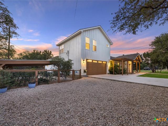 1420 Persimmon Pass