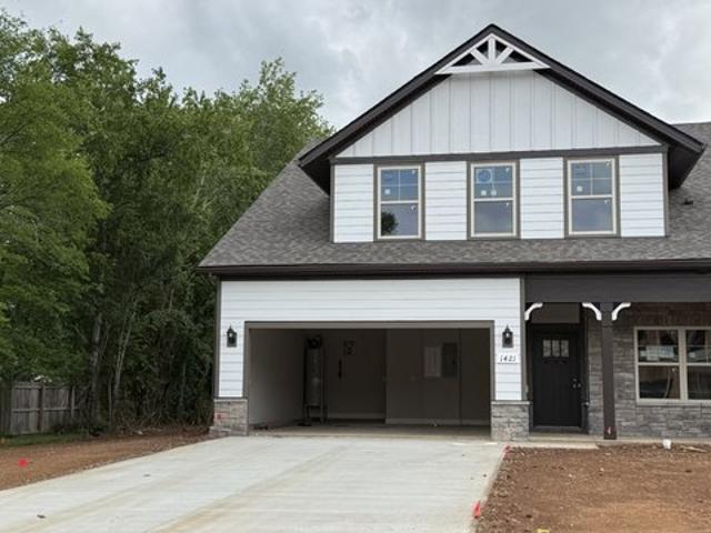 1420 Suzanne Dr, Murfreesboro, TN 37128