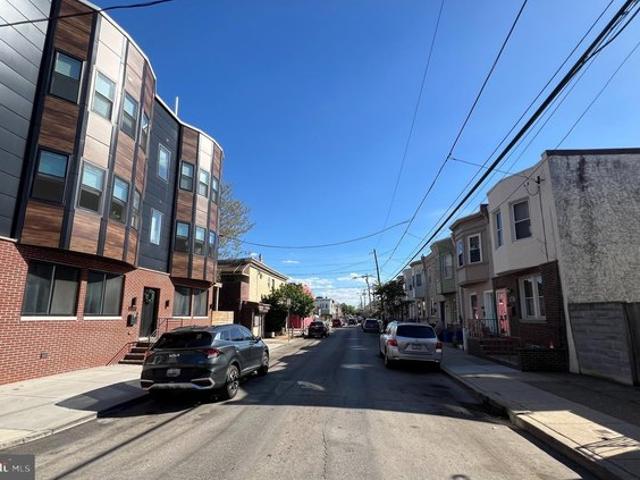 1420 S 24th St, Philadelphia, PA 19146