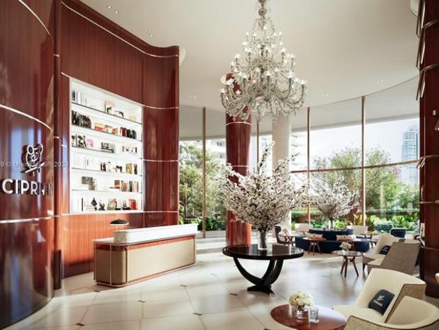 1420 S Miami Ave #4504, Miami, FL 33130
