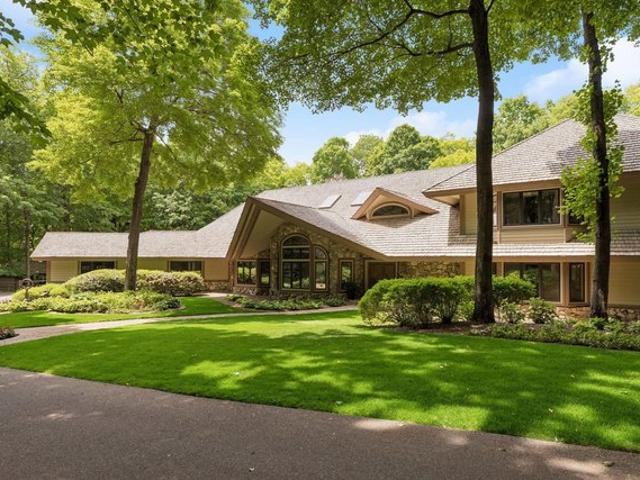 1420 Tamarack Dr, Medina, MN 55356