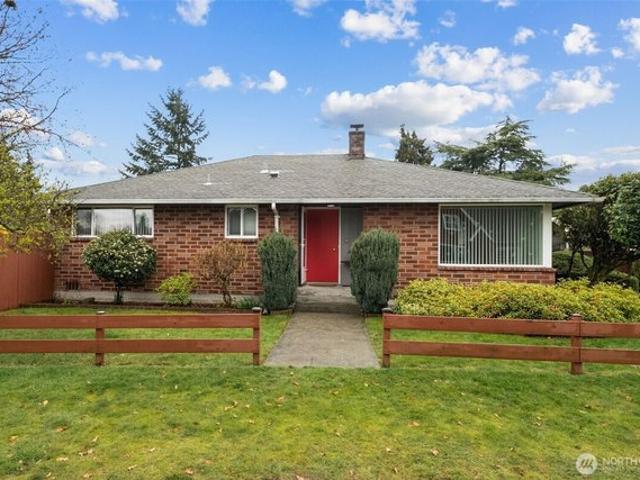 1420 th Ave SW, Burien, WA 98166