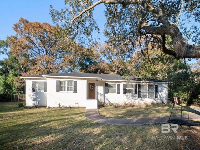 1420 Vega Dr, Mobile, AL 36693