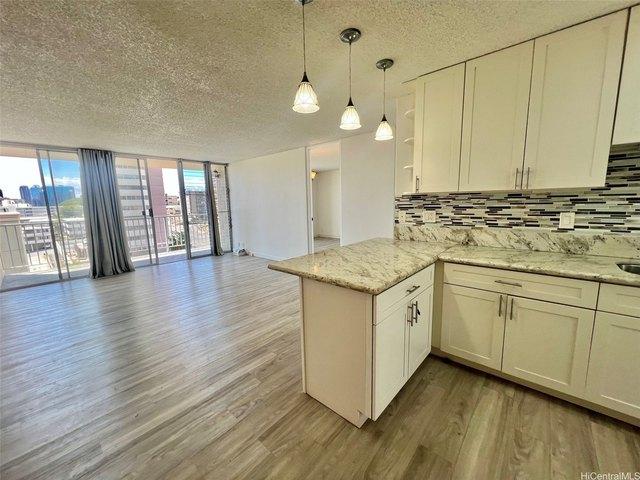 1420 Victoria St Apt 902, Honolulu, HI 96822
