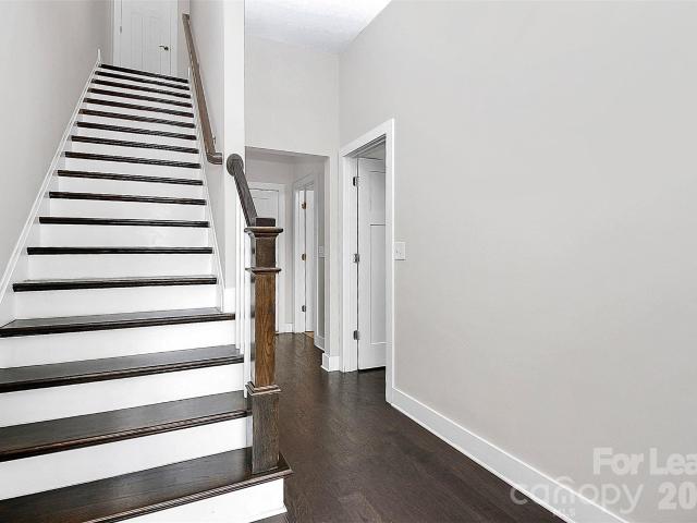 1420 W 4th Street