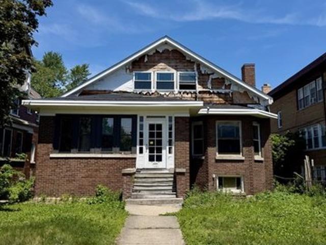 1420 W Jarvis Ave, Chicago, IL 60626