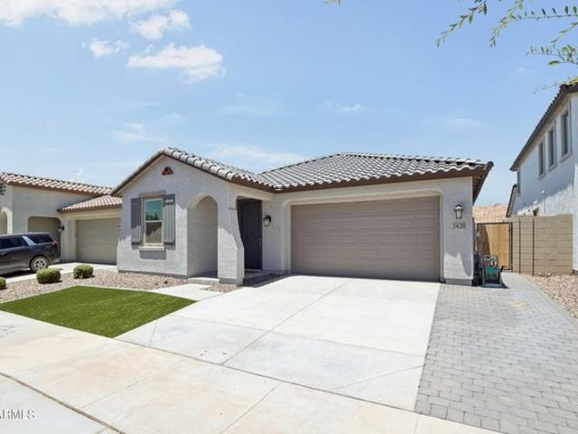 1420 W Macaw Dr, Queen Creek, AZ 85140