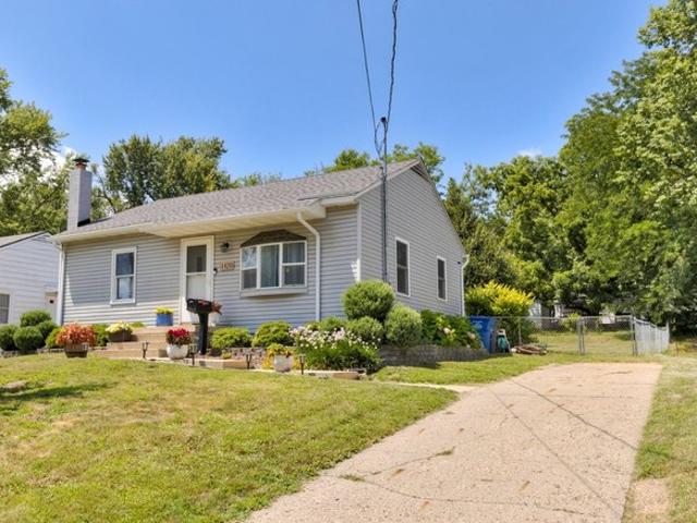 1420 62nd St, Des Moines, IA 50311