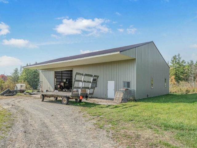 14213 th Ave, Leroy, MI