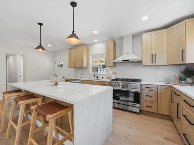14212 Tobiasson Rd, Poway, CA 92064