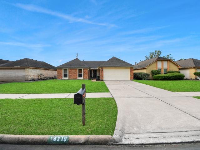 14219 Swanfield Dr