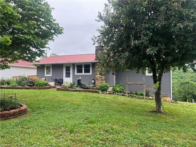 1421 Marion County 6077, Flippin, AR 72634