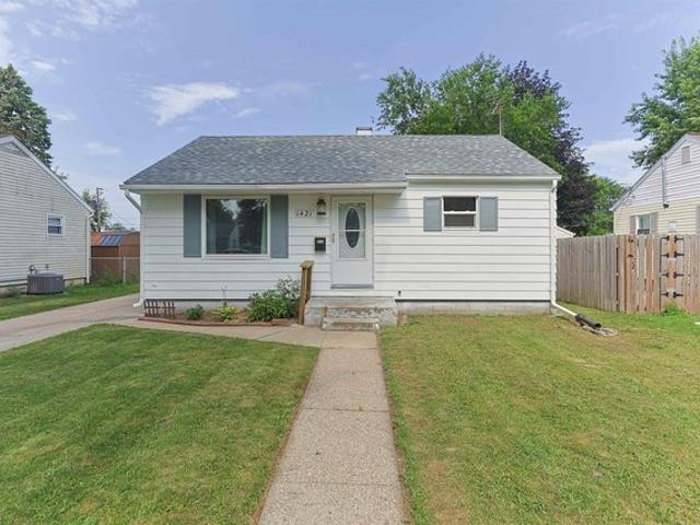 1421 N Illinois St, South Bend, IN 46628