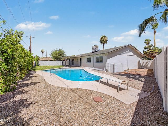 1421 n mcallister avenue