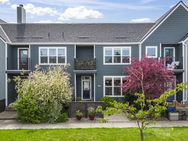1421 NE Market Dr, Fairview, OR 97024