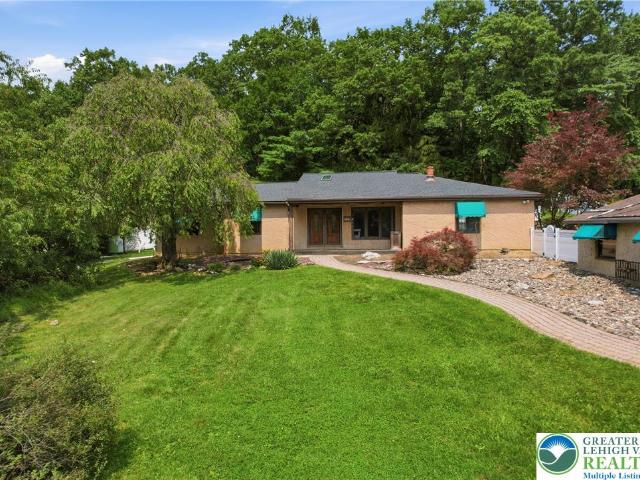 1421 Nectarine Road