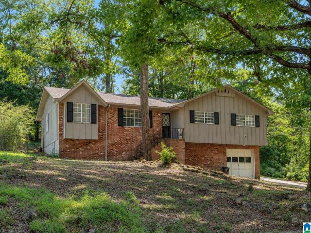 1421 Brewster Circle