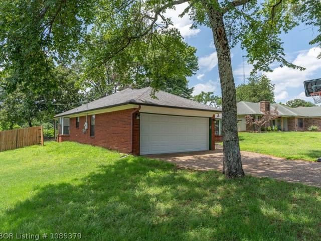 1421 Briarwood Drive