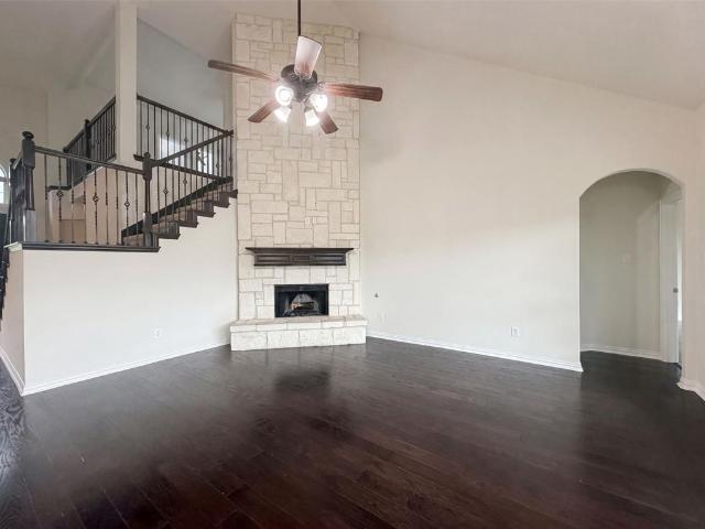 1421 Caruth Lane