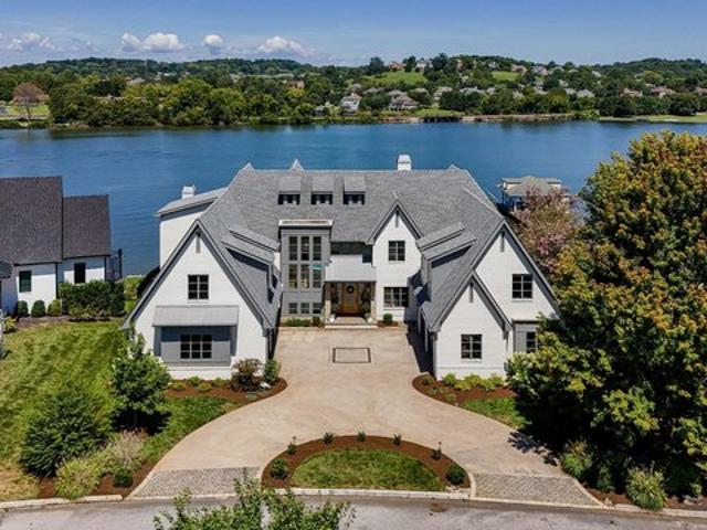 1421 Charlottesville Blvd, Knoxville, TN 37922