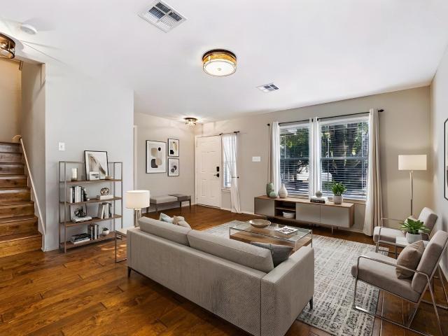 1421 Davis Mountain Loop