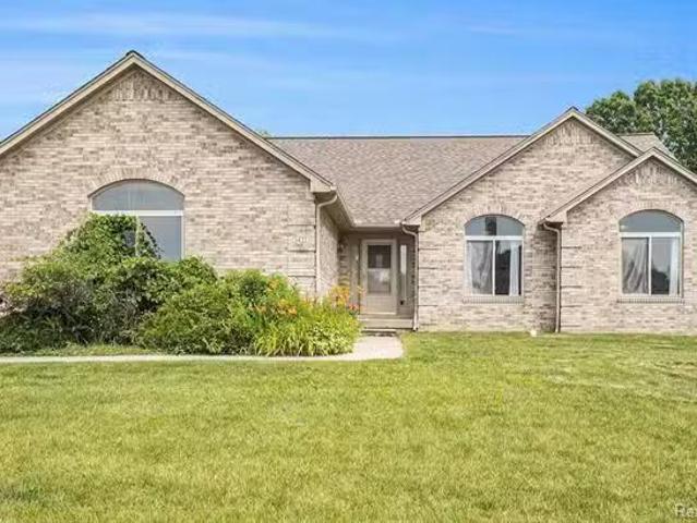 1421 DEER CREEK TRL, GRAND BLANC, MI 48439 Single Family Resid.