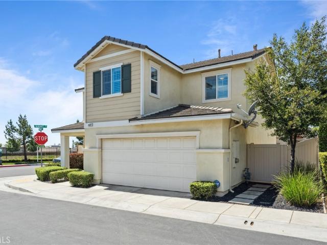 1421 Dianthus Way